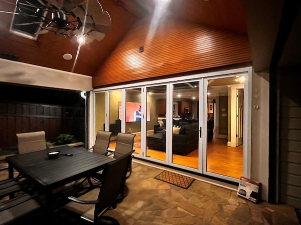 Stylish Bungalow In The Heart Of Southend! - Charlotte, NC