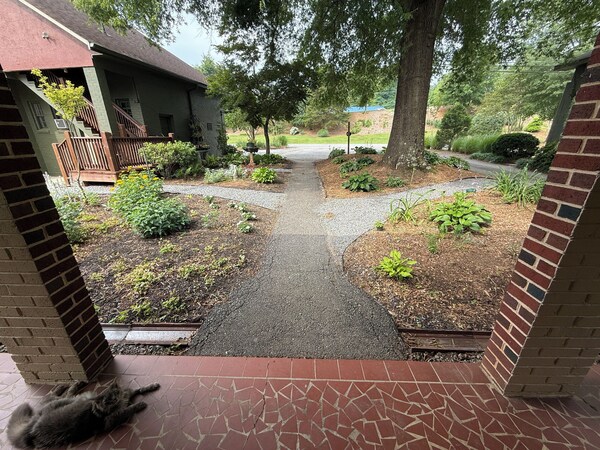 3br/2ba Cottage  Sleeps 8  Short Walk To Smith River  Martinsville - Ridgeway, VA