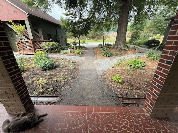 3br/2ba Cottage Sleeps 8 Short Walk To Smith River Martinsville - Ridgeway, VA