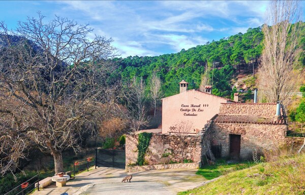 Cortijo De Las Cañadas,a 500 Metros Del Nacimiento Del Río Mundo(los Chorros) - Riópar