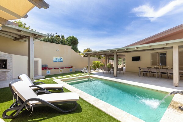 Villa Rachele 2 Private Pools - Sant'Anna Arresi