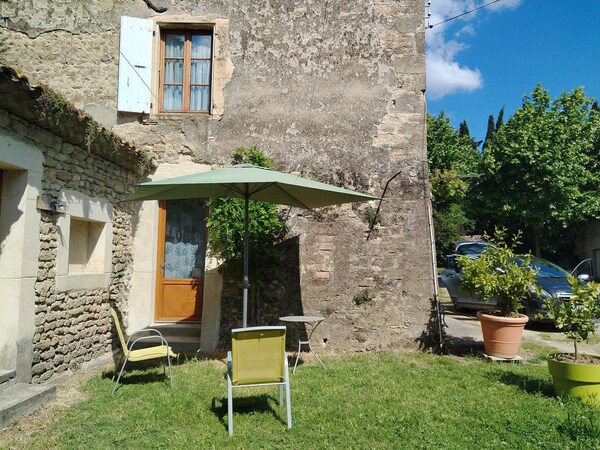 Le Mas Gorce Offers A Peaceful Country Setting, With A Spacious Exterior. - Crest