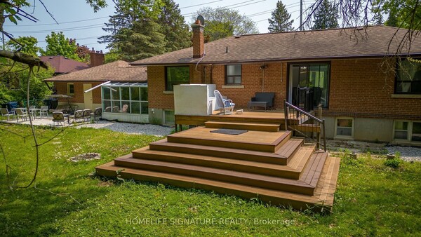 Complete House - Toronto