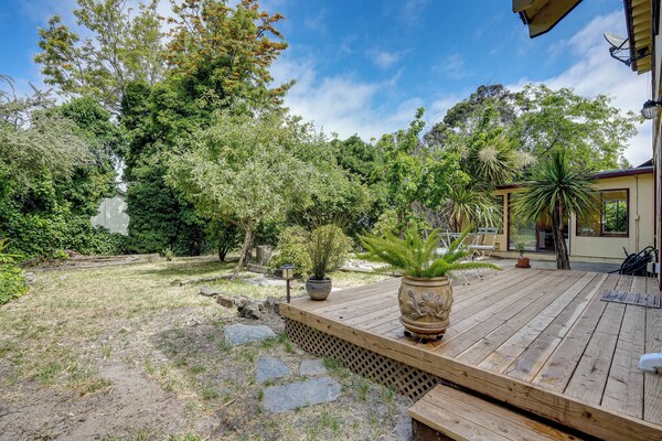 Near Golf, Trails & Parks: Lush Pinole Retreat - Vallejo, CA