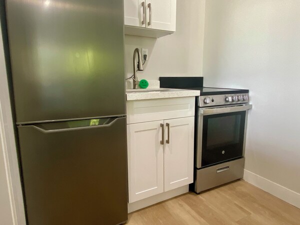 Bayfield Retreat  15min From Grand Bend  Pool  Hot Tub  Full Kitchens  8 - Bayfield