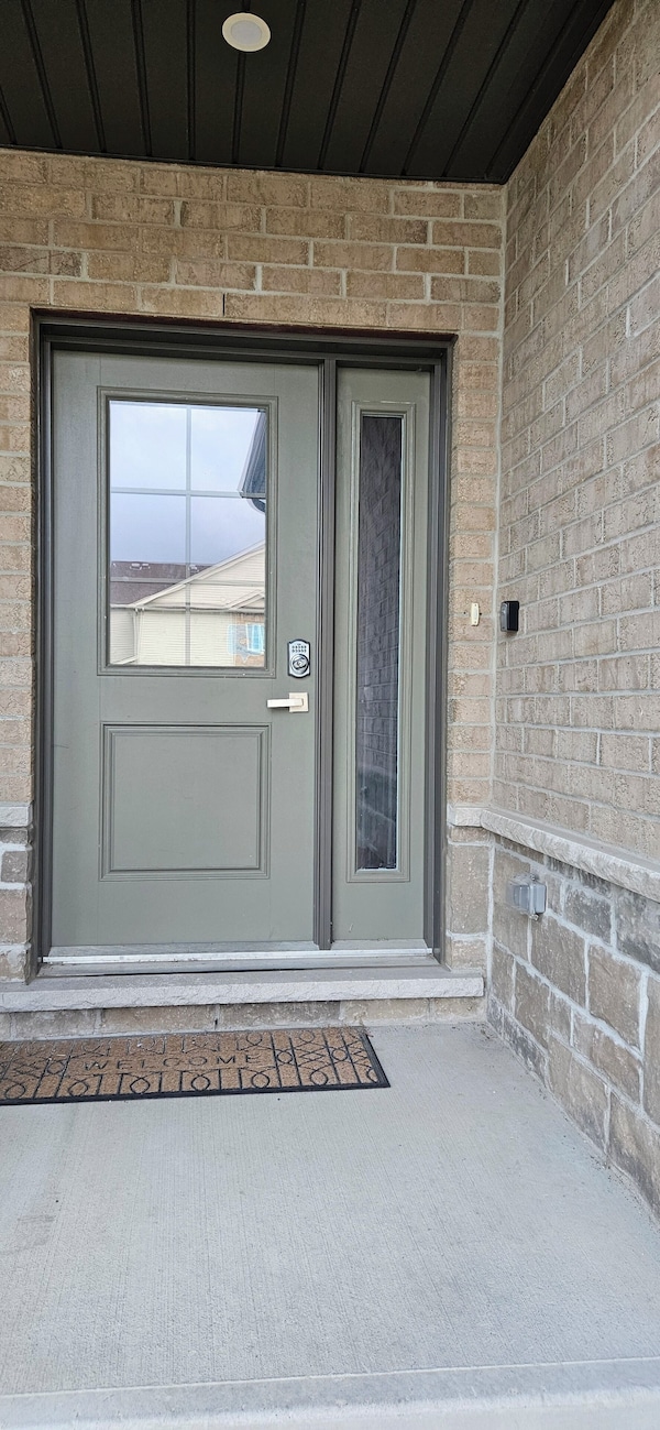 Executive 3-bedroom Townhouse Condo With 3 Ensuites - Waterloo, Ontàrio, Canadà