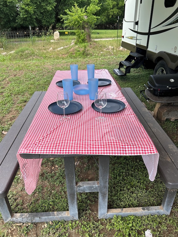 Cozy Rv With Ac And Wifi In Terrific San Marcos, Close To River Tubing. - San Marcos, TX