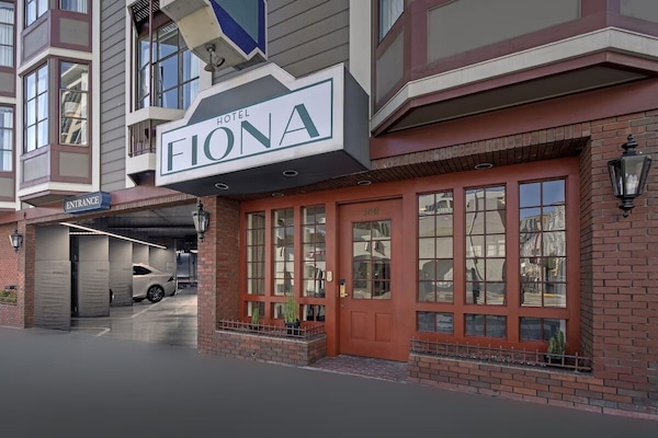 Charming Room With Pool Access, Fireplace & Free Breakfast In San Francisco - San Francisco, CA