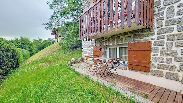 Completely Renovated 2-room Apartment Of 28m² For 3 People, On Garden Level. - Megève