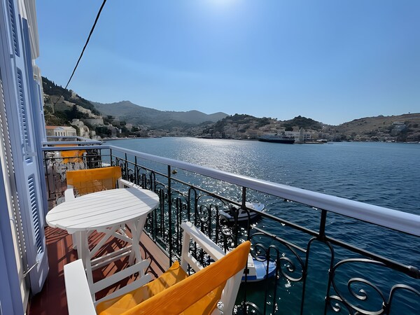 Room 'Premium Seaview' With Sea View, Wi-fi And Air Conditioning - Symi