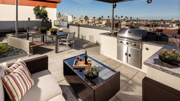 Chic Modern Apartment With Ac, Wifi, Fitness Room In Fabulous La Koreatown - Los Ángeles, CA