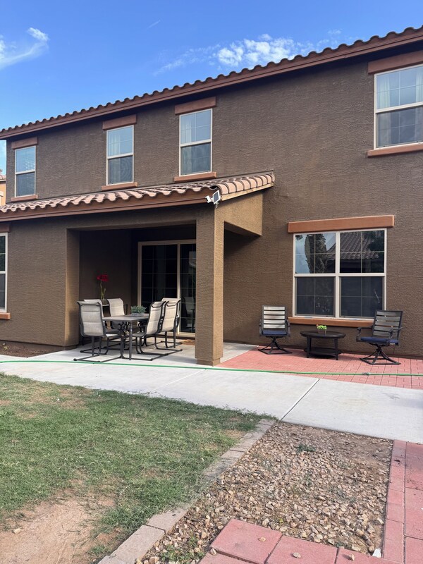 Spacious New Remodeled Home In Goodyear - Goodyear, AZ