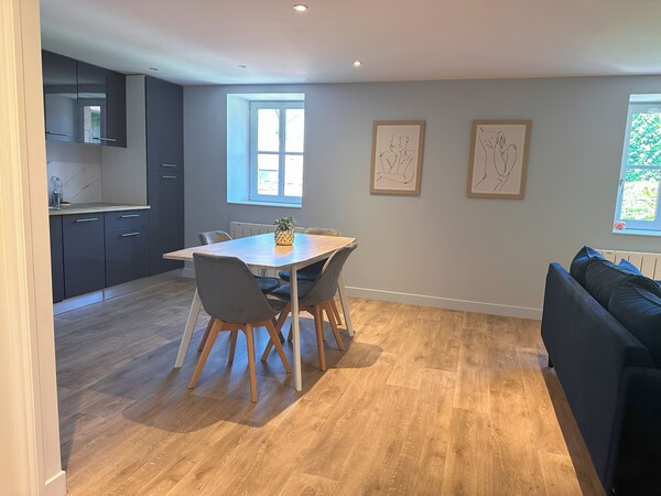 Chez Claire : Appartement 2 Chambres Avec Garage - Langres