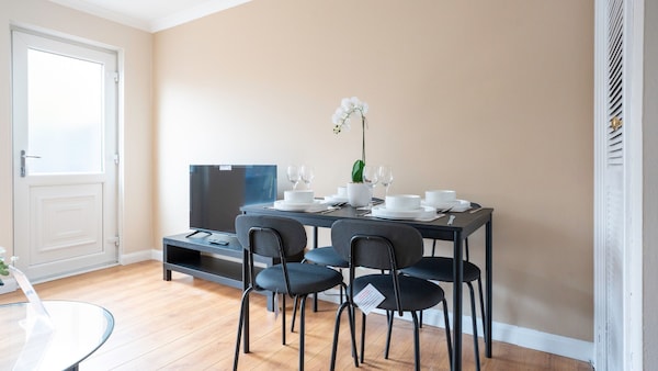 Snug Modern Home In Glasgow - 格拉斯哥