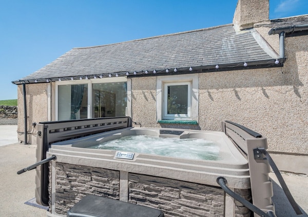 Greenburn - Three Bedroom House, Sleeps 6 - Stranraer