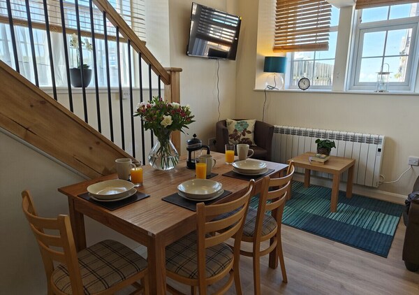 Bede Cottage- Beal - One Bedroom House, Sleeps 3 - 