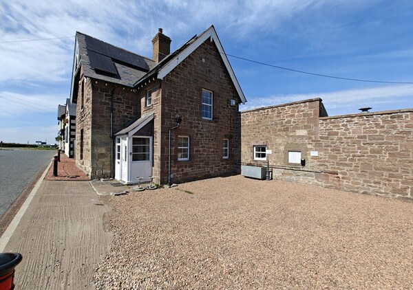 Lindisfarne Lodge - Beal - Berwick-upon-Tweed