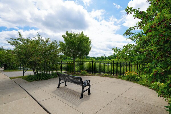 Your Luxurious Caledon Escape Close To Everywhere - Brampton