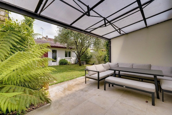 Beautiful And Large House With Garden - Bordeaux