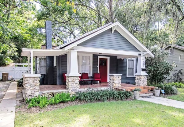 Stylish 2-bedroom Cottage In Delightful Ocala Just 3 Minutes From Downtown - オカラ, FL