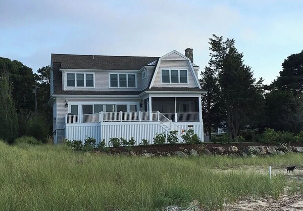 Megansett Harbor Home! Sleeps 10 - Falmouth, MA
