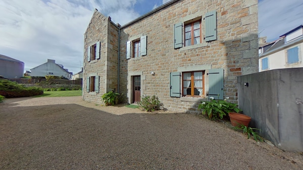 Maison De Famille - Tout Confort, Au Coeur De Roscoff - Roscoff