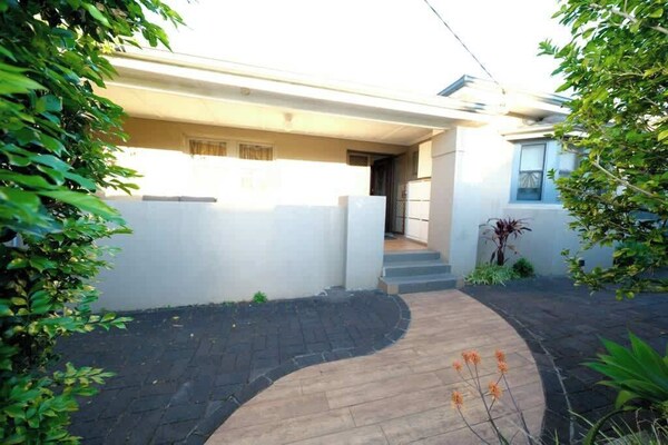 Sydney Concord 4 Bed 3 Bath Close Burwood - Burwood