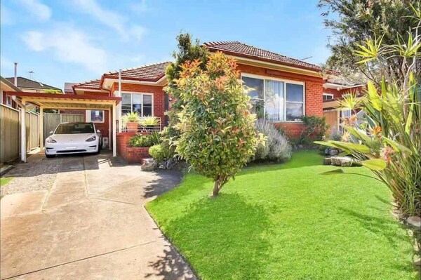 Peaceful 4-bed Concord Escape With Private Pool - Accor Stadium