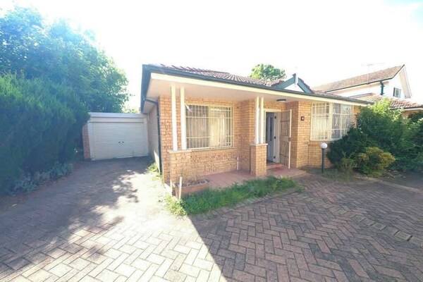 Sydney Croydon 3bedroom Townhouse - Rhodes