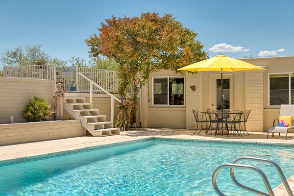Spacious Tubac Escape  4br/3ba, Private Pool, Bar, Workout Room & 2 King Suites - Tubac, AZ