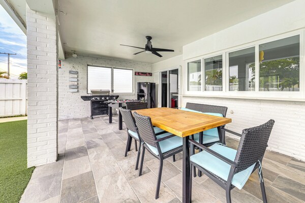 Outdoor Oasis W/ Games: Sleek Hollywood Home! - Miramar, FL