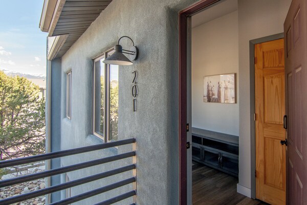 Downtown Condo With Mt. Princeton View - Buena Vista, CO