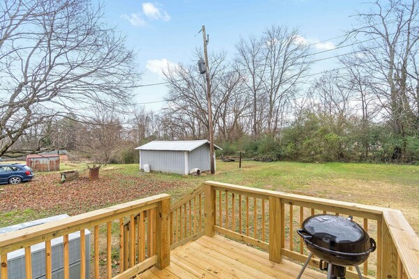 1-mile To Downtown Clarksville! Cozy In Queen-city - Clarksville, TN