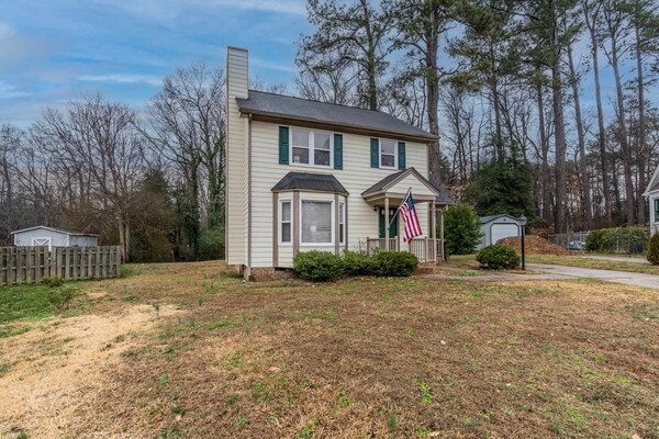 Near Parks, Trails, & Downtown! Raleigh Retreat - Clayton, NC