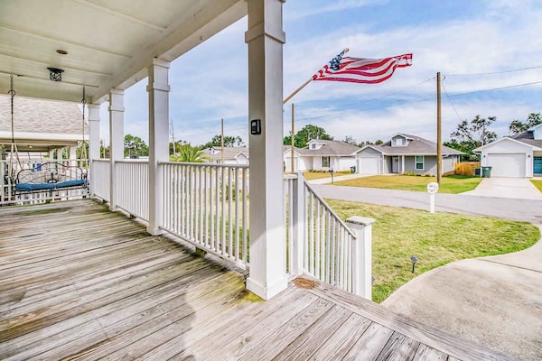Private Patio & Close To Beach! Coastal Cottage - Perdido Key, FL