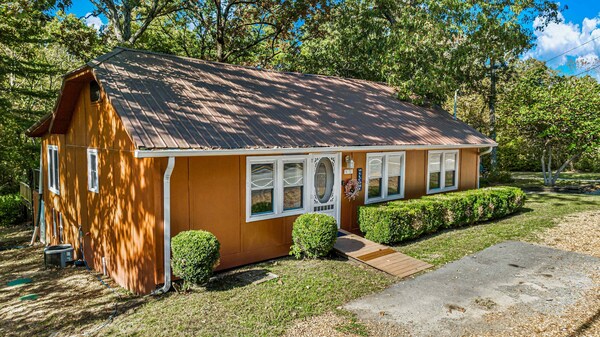 Downtown Mentone - Baileys Bungalow - Mentone, AL