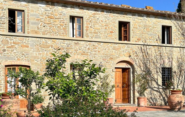 Superbe Maison à Capraia E Limite - Prato