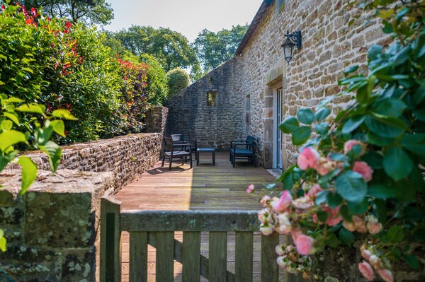 Ferienhaus 'Ty Al Louarn - Pool - Spa' Mit Privater Terrasse, Gemeinsamem Garten Und Wlan - Morbihan