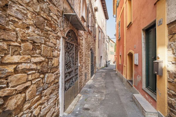 Apartment 'L'ulivo' With Wi-fi - Imperia