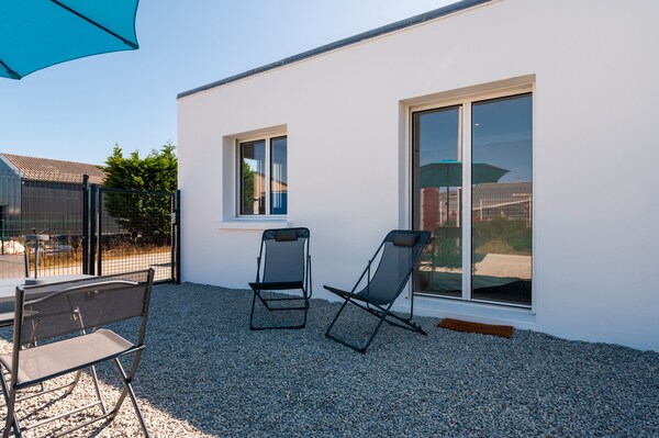 Appartement "Bâbord" Avec Jardin Privé Et Wi-fi - Locmariaquer