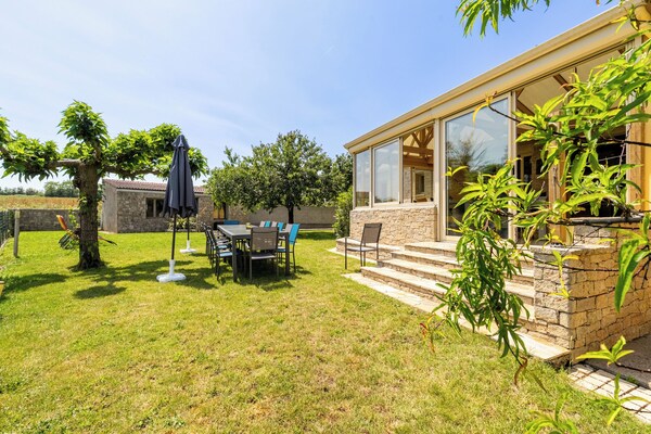 Maison De Vacances 'Refuge Des Amis' Avec Jardin Privé Et Wi-fi - Puy du Fou