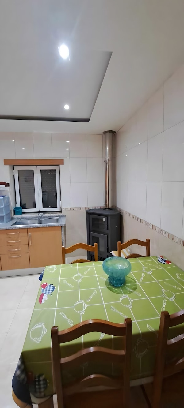 Maison De Vacances 'Vazperalta' Avec Terrasse Partagée - Castanheira de Pera