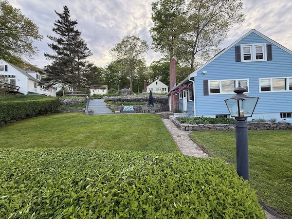 Charming 3-bedroom Lakehouse In Columbia With Water Views And Dock - Coventry, CT
