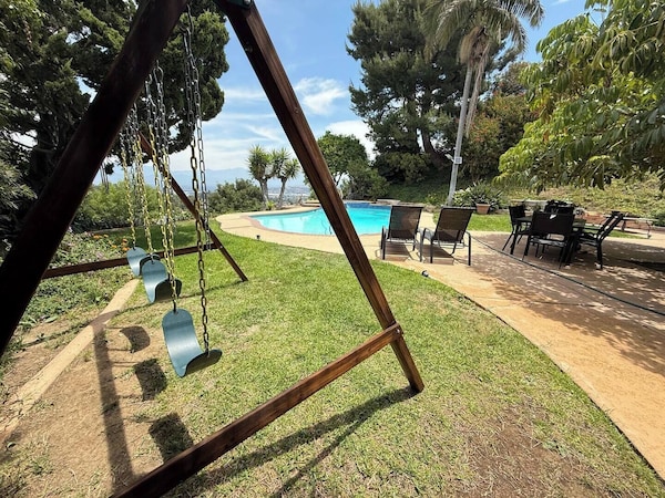 Scenic La Hillside Stay City, Mountain & Pool Views Between Hollywood & Disney - El Monte, CA