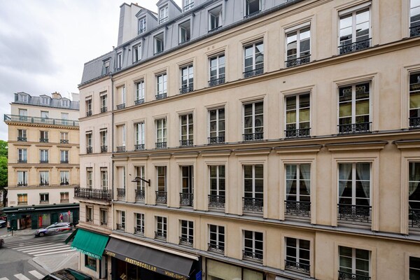 Blueground | Madeleine, View, Nr Place De La Concorde - Levallois-Perret