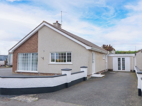 3 Warke Place, Pet Friendly, Character Holiday Cottage In Castlerock - Northern Ireland