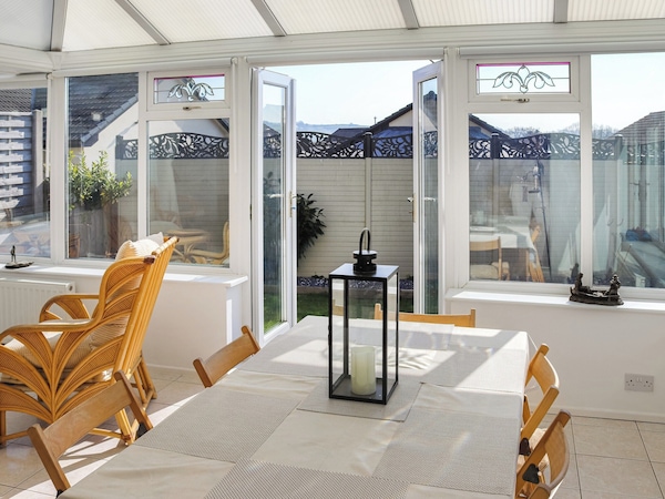 Alojamiento De 3 Habitaciones En Peniel - Carmarthen