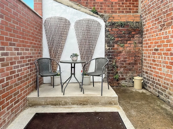 1 Bedroom Accommodation In Sunderland - Sunderland