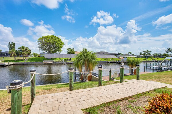 Waterfront Oasis W/ Pool & Dock In Cape Coral! - Fort Myers, FL