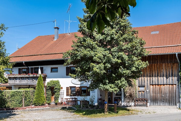 Ferienwohnung 'Echerschwang2' Mit Gemeinschaftsgarten, Balkon Und Wi-fi - Steingaden